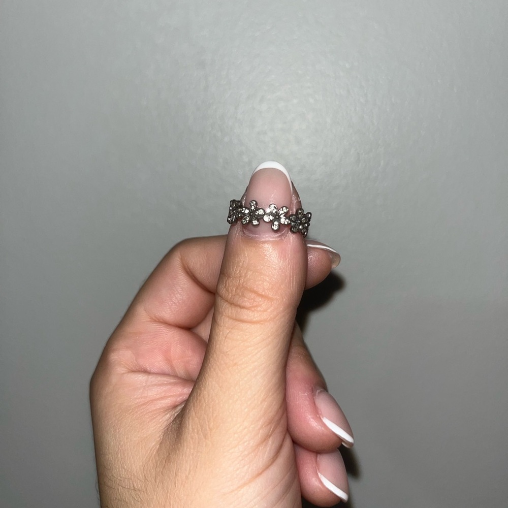 Pandora Daisy Flower Ring - Gem
